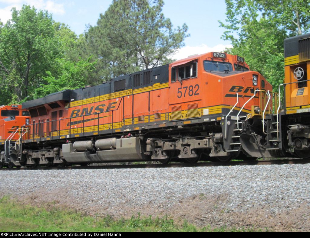 BNSF 5782